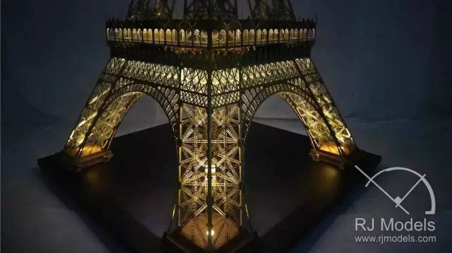 Architectural Model Maker in Paris, Eiffel Tower Model Makers