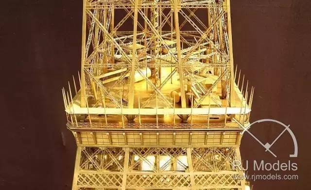 Architectural Model Maker in Paris, Eiffel Tower Model Makers