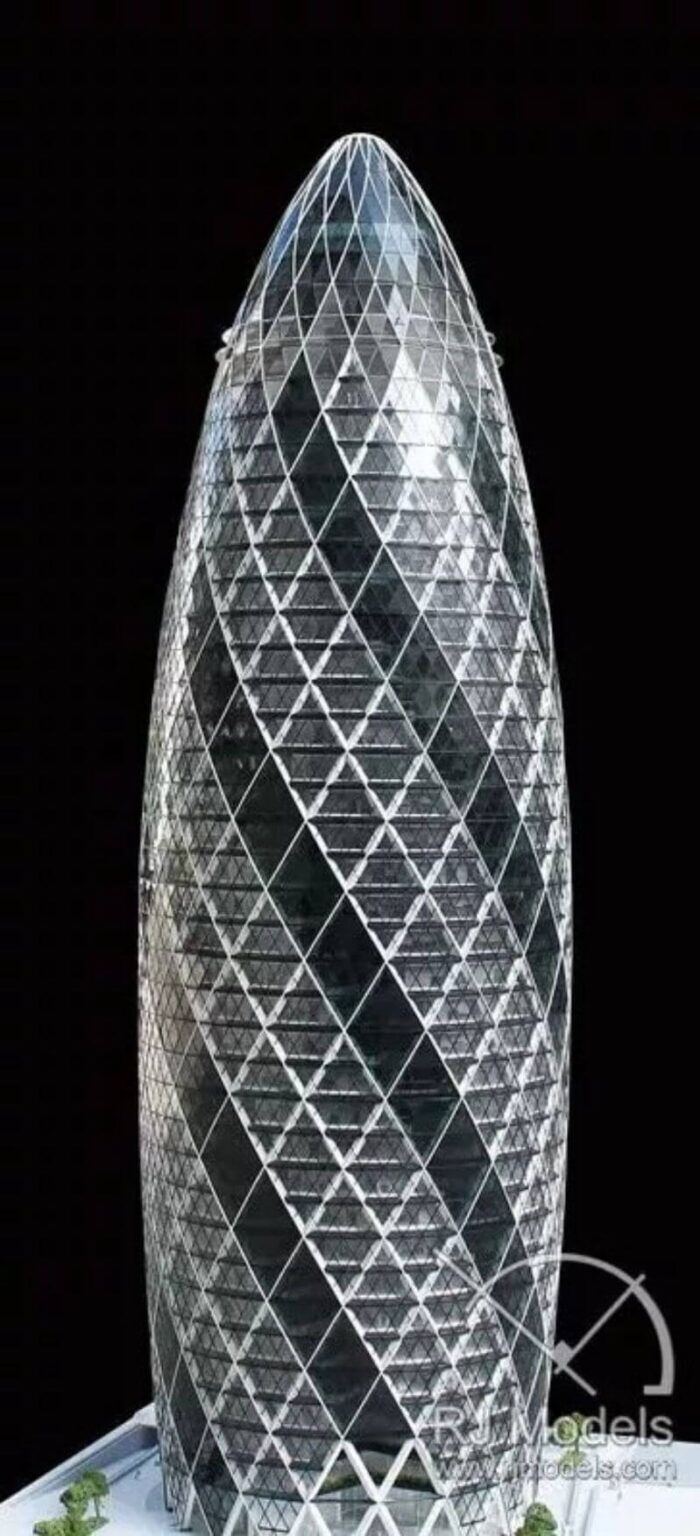 Modelmaker for Foster Partners, "The Gherkin" - RJ Models