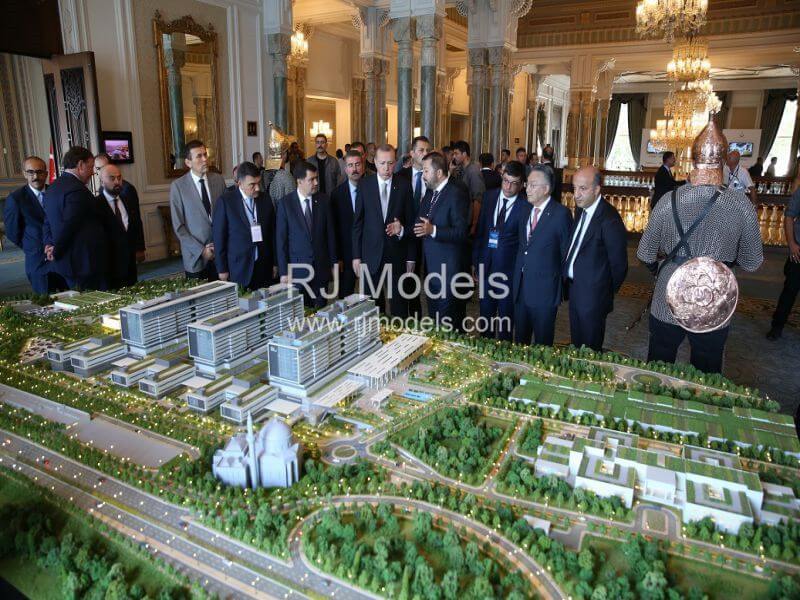 Scale model building store